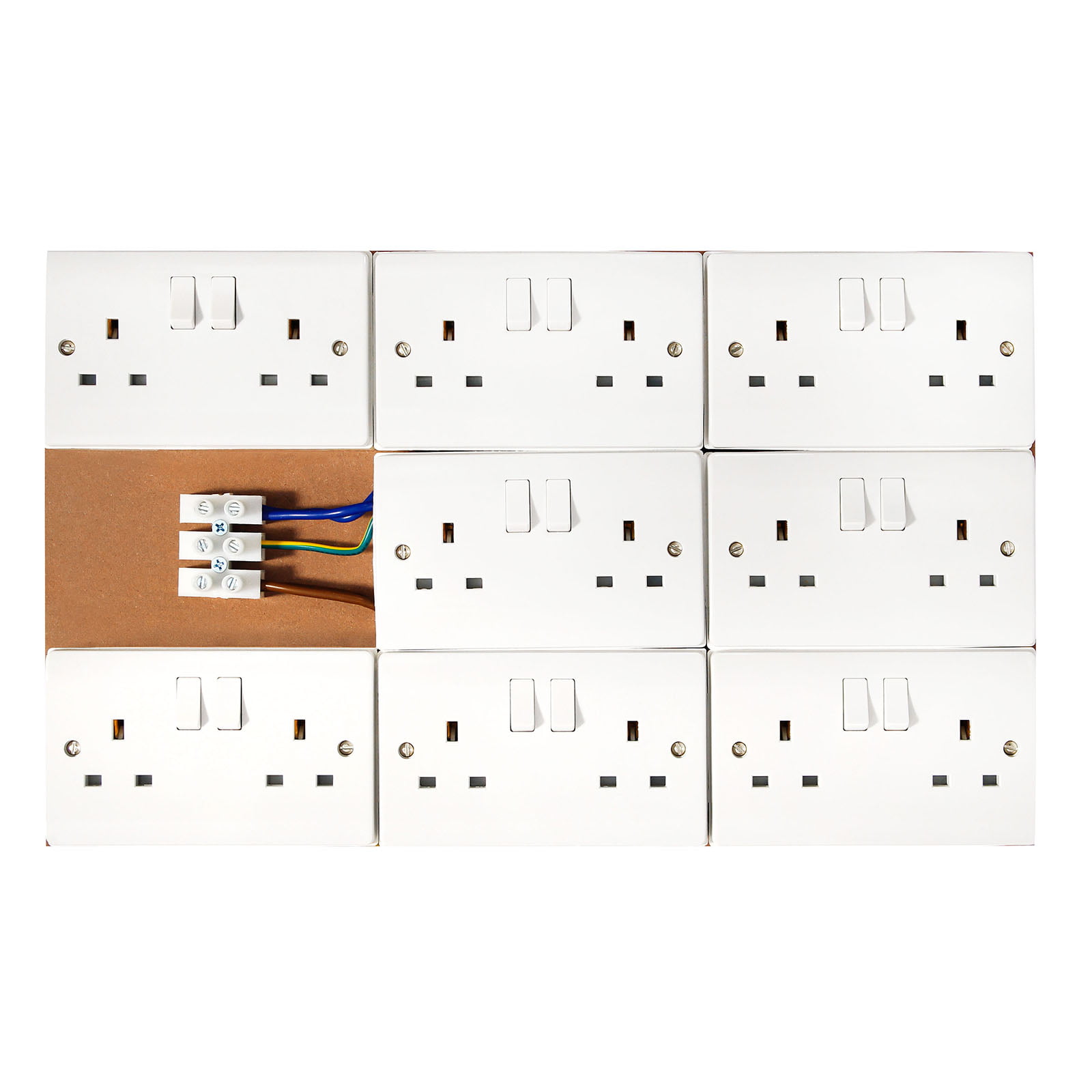 16 Way Plug Socket Extension Board - Green Box Wholesale